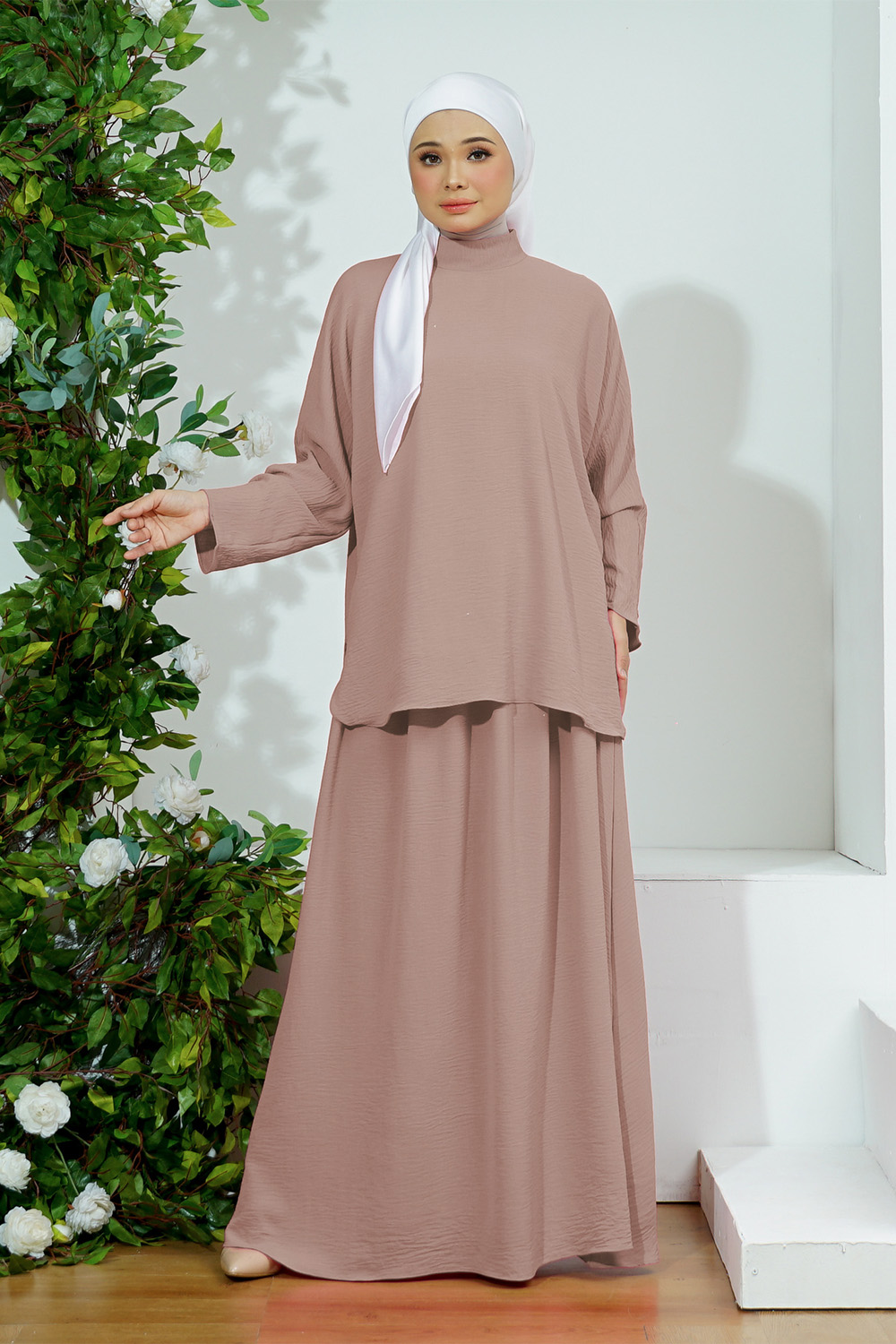 SUIT ARIANA SKIRT MILO