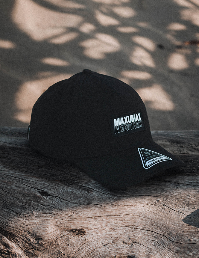 MAXUMAX BLACK BASEBALL CAP
